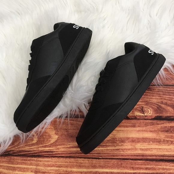 Dada Supreme | Shoes | Dada Supreme Black Low Top Fashion Sneakers ...